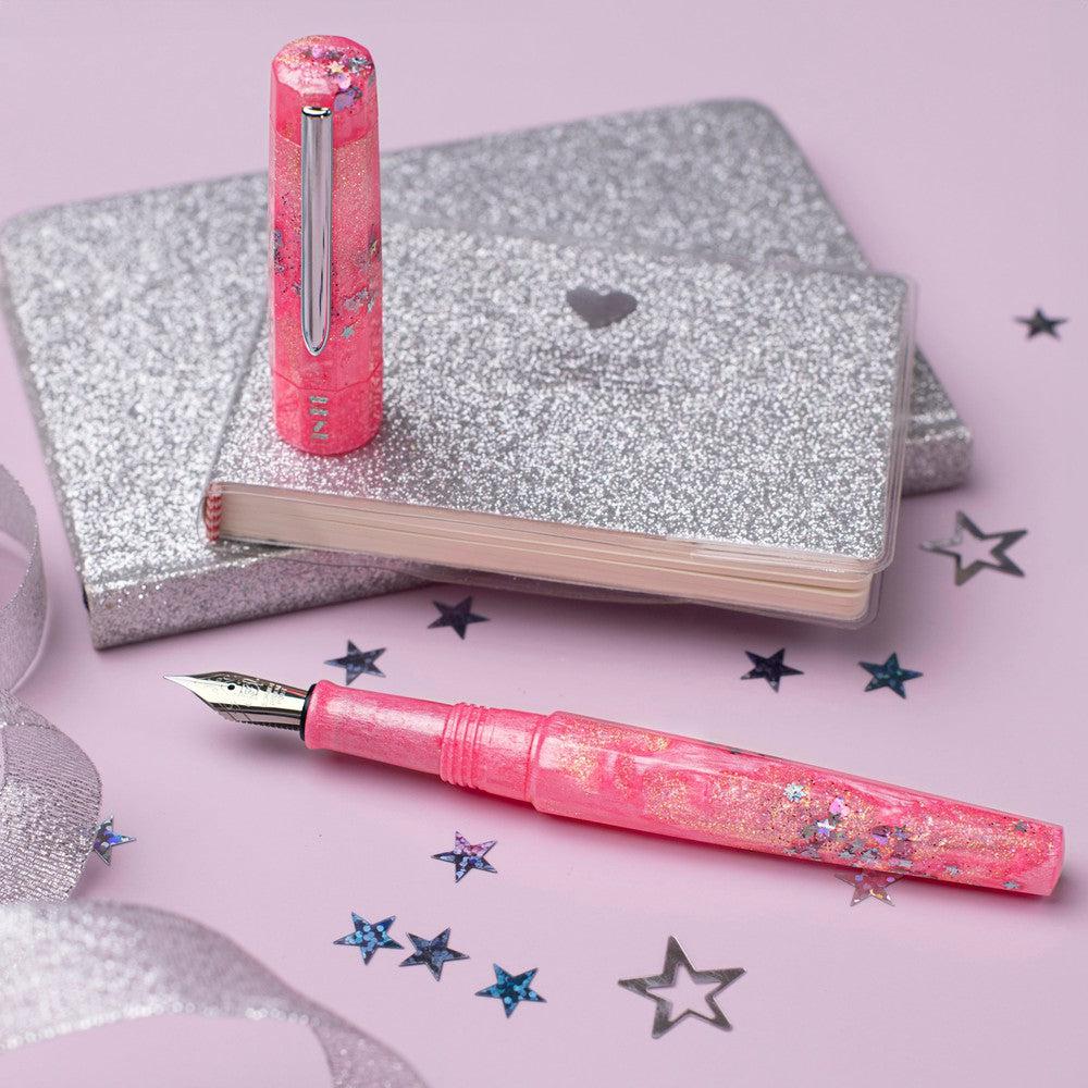 BENU × @jane_euphoria Bubblegum Rizz Fountain Pen | EndlessPens