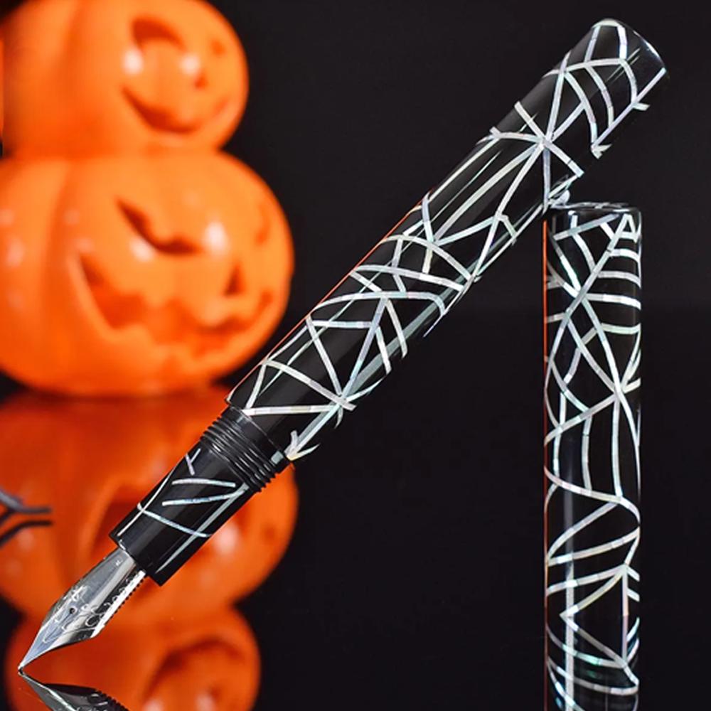 CYPRESS Modern Raden Weaving Dream Web Fountain Pen | EndlessPens