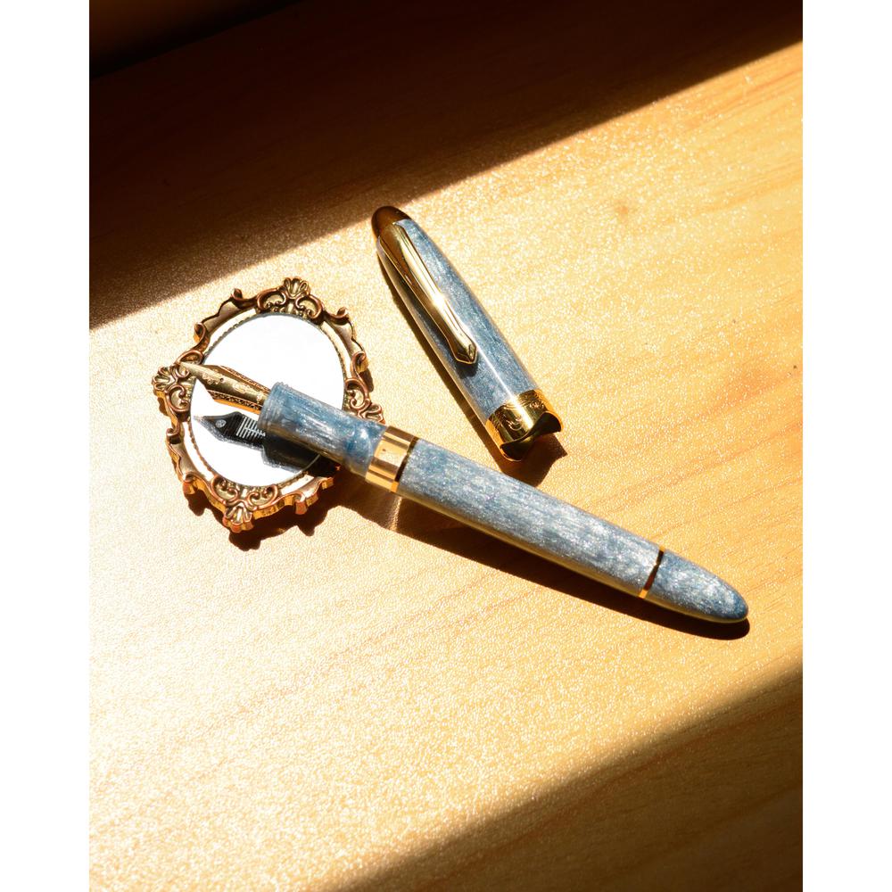 Nahvalur × @artynijp French Chateau Fountain Pen | EndlessPens