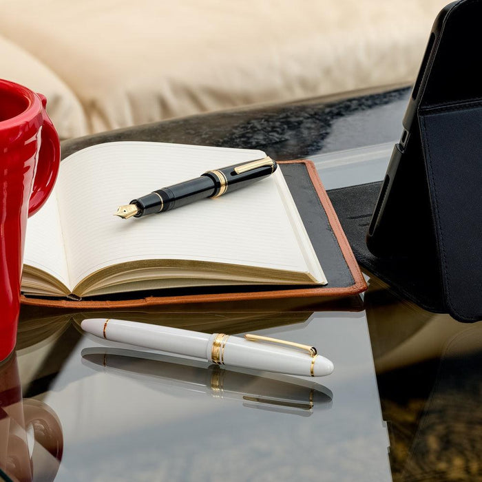 Fountain Pen Brands: A Comprehensive List from A to Z | EndlessPens ...